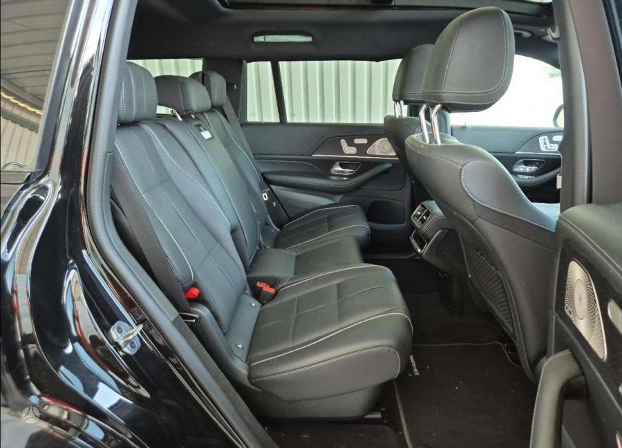 Black Mercedes-Benz GLS 450 2026 in Klaipeda, with an engine capacity of 2.99 L and mileage of 6 thousand km for 37259 €, photo 7 on AUTOMOTO.COM.LV