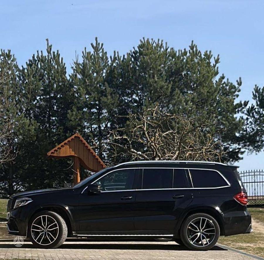 Melns Mercedes-Benz GLS 450 2017 Viļņa, ar dzinēja tilpumu 3.00 L un nobraukumu 168 tūkst. km par 27800 €, foto 1 vietnē AUTOMOTO.COM.LV