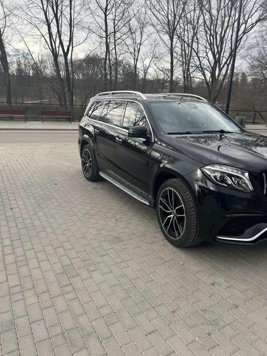 Melns Mercedes-Benz GLS 450 2017 Viļņa, ar dzinēja tilpumu 3.00 L un nobraukumu 168 tūkst. km par 27800 €, foto 2 vietnē AUTOMOTO.COM.LV