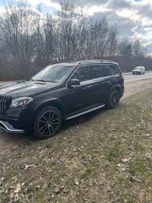 Melns Mercedes-Benz GLS 450 2017 Viļņa, ar dzinēja tilpumu 3.00 L un nobraukumu 168 tūkst. km par 27800 €, foto 8 vietnē AUTOMOTO.COM.LV