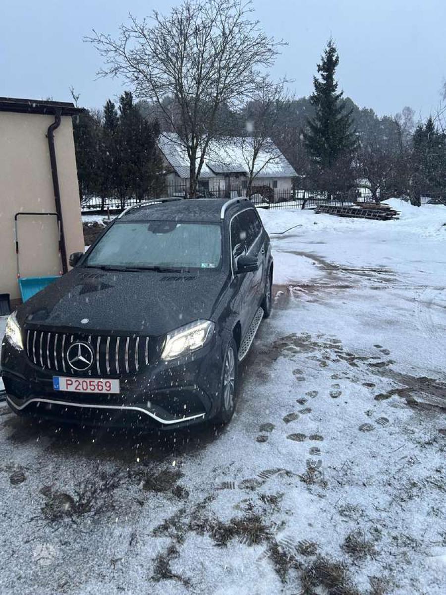 Melns Mercedes-Benz GLS 450 2017 Viļņa, ar dzinēja tilpumu 3.00 L un nobraukumu 168 tūkst. km par 27800 €, foto 13 vietnē AUTOMOTO.COM.LV