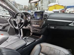 Blue Mercedes-Benz GLS 450 2017 in Riga, with an engine capacity of 3.00 L and mileage of 102 thousand km for 37000 €, photo 5 on AUTOMOTO.COM.LV