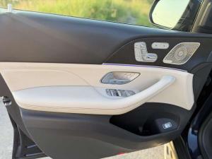 Zils Mercedes-Benz GLS 450 2020 Šauļi, ar dzinēja tilpumu 3.00 L un nobraukumu 158 tūkst. km par 44444 €, foto 38 vietnē AUTOMOTO.COM.LV