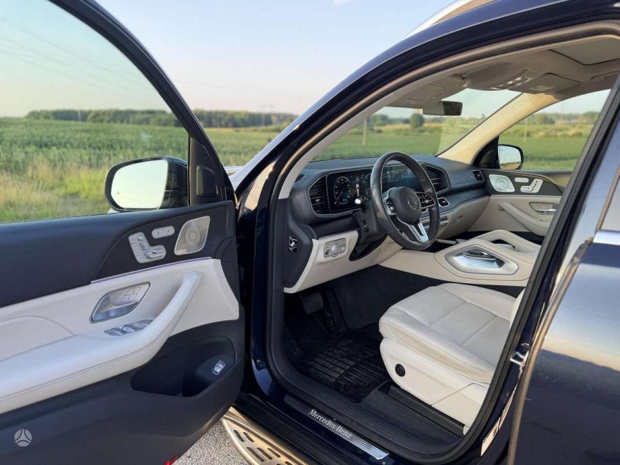 Zils Mercedes-Benz GLS 450 2020 Šauļi, ar dzinēja tilpumu 3.00 L un nobraukumu 158 tūkst. km par 44444 €, foto 40 vietnē AUTOMOTO.COM.LV