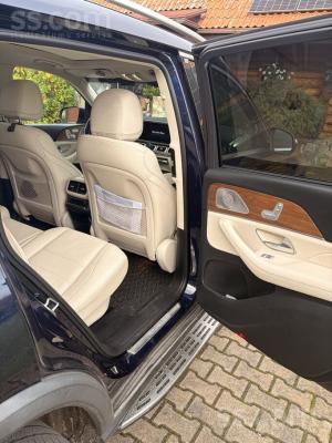 Синий Мерседес GLS 450 2021 в Рига, объемом двигателя 3.00 л и пробегом 131 тыс. км за 53000 €, фото 4 на AUTOMOTO.COM.LV