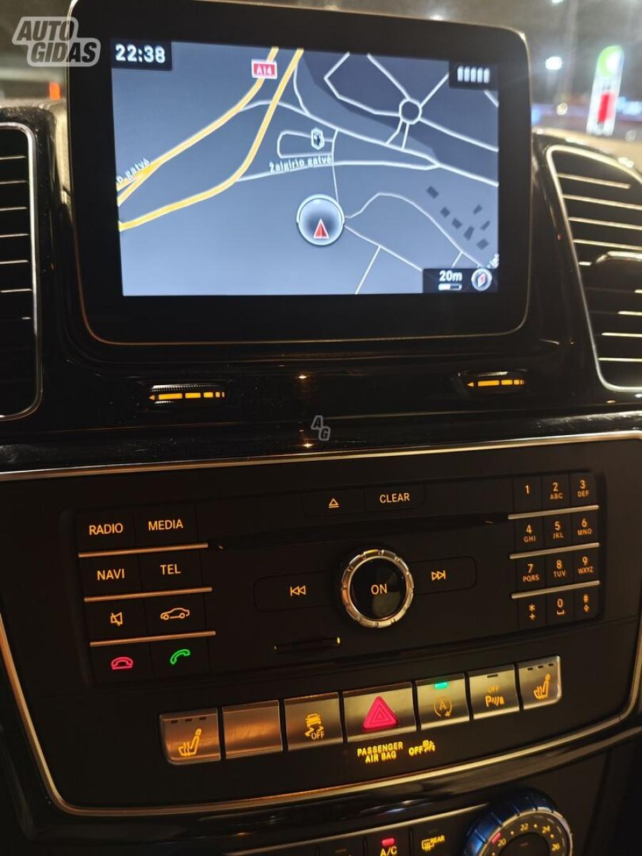 Mercedes-Benz GLS 450 2017 in Vilnius, with an engine capacity of 3.00 L and mileage of 210 thousand km for 24500 €, photo 33 on AUTOMOTO.COM.LV
