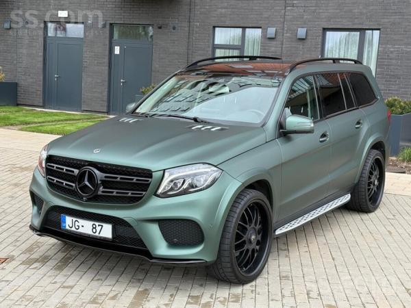 Green Mercedes-Benz GLS 450 2018 in Riga, with an engine capacity of 3.00 L and mileage of 0 thousand km for 27550 €, photo 1 on AUTOMOTO.COM.LV