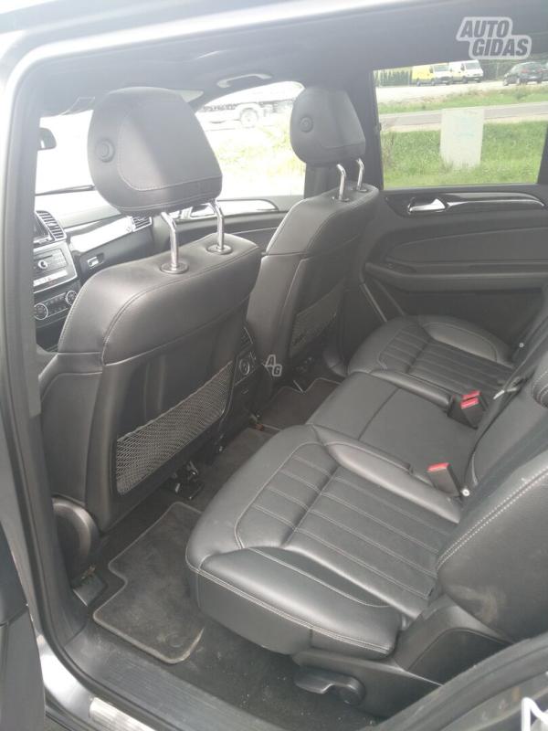 Pelēks Mercedes-Benz GLS 450 2017 Kauņa, ar dzinēja tilpumu 3.00 L un nobraukumu 83 tūkst. km par 28000 €, foto 10 vietnē AUTOMOTO.COM.LV