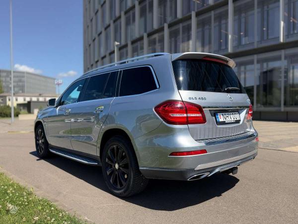 Grey Mercedes-Benz GLS 450 2017 in Vilnius, with an engine capacity of 3.00 L and mileage of 101 thousand km for 28800 €, photo 6 on AUTOMOTO.COM.LV