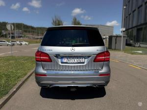 Серый Мерседес GLS 450 2017 в Вильнюс, объемом двигателя 3.00 л и пробегом 101 тыс. км за 28800 €, фото 8 на AUTOMOTO.COM.LV
