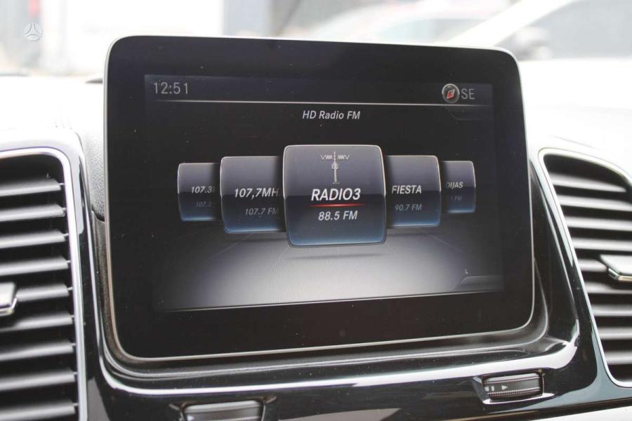 Серый Мерседес GLS 450 2017 в Вильнюс, объемом двигателя 3.00 л и пробегом 128 тыс. км за 23400 €, фото 19 на AUTOMOTO.COM.LV