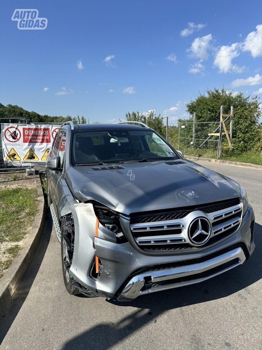 Grey Mercedes-Benz GLS 450 2017 in Klaipeda, with an engine capacity of 3.00 L and mileage of 175 thousand km for 15250 €, photo 1 on AUTOMOTO.COM.LV