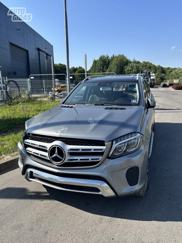 Grey Mercedes-Benz GLS 450 2017 in Klaipeda, with an engine capacity of 3.00 L and mileage of 175 thousand km for 15250 €, photo 2 on AUTOMOTO.COM.LV