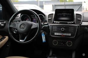 Серый Мерседес GLS 450 2017 в Вильнюс, объемом двигателя 3.00 л и пробегом 128 тыс. км за 21900 €, фото 17 на AUTOMOTO.COM.LV