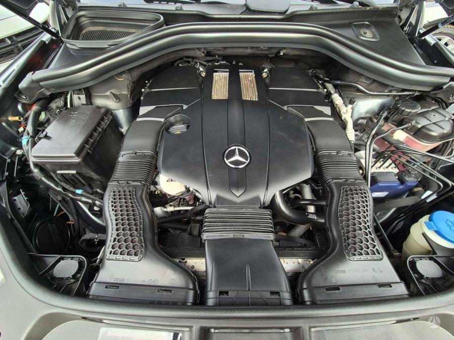 Серый Мерседес GLS 450 2017 в Вильнюс, объемом двигателя 3.00 л и пробегом 128 тыс. км за 21900 €, фото 30 на AUTOMOTO.COM.LV