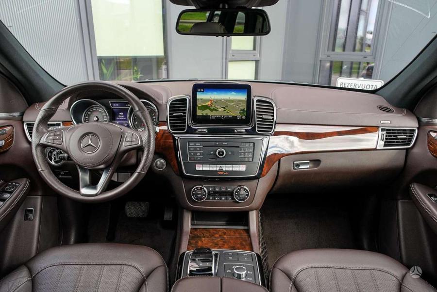 Серый Мерседес GLS 450 2017 в Каунас, объемом двигателя 3.00 л и пробегом 162 тыс. км за 28950 €, фото 14 на AUTOMOTO.COM.LV