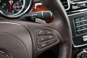 Серый Мерседес GLS 450 2017 в Каунас, объемом двигателя 3.00 л и пробегом 162 тыс. км за 28950 €, фото 25 на AUTOMOTO.COM.LV