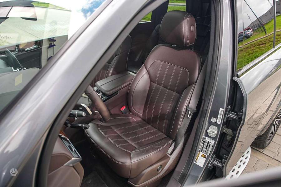 Серый Мерседес GLS 450 2017 в Каунас, объемом двигателя 3.00 л и пробегом 162 тыс. км за 28950 €, фото 29 на AUTOMOTO.COM.LV