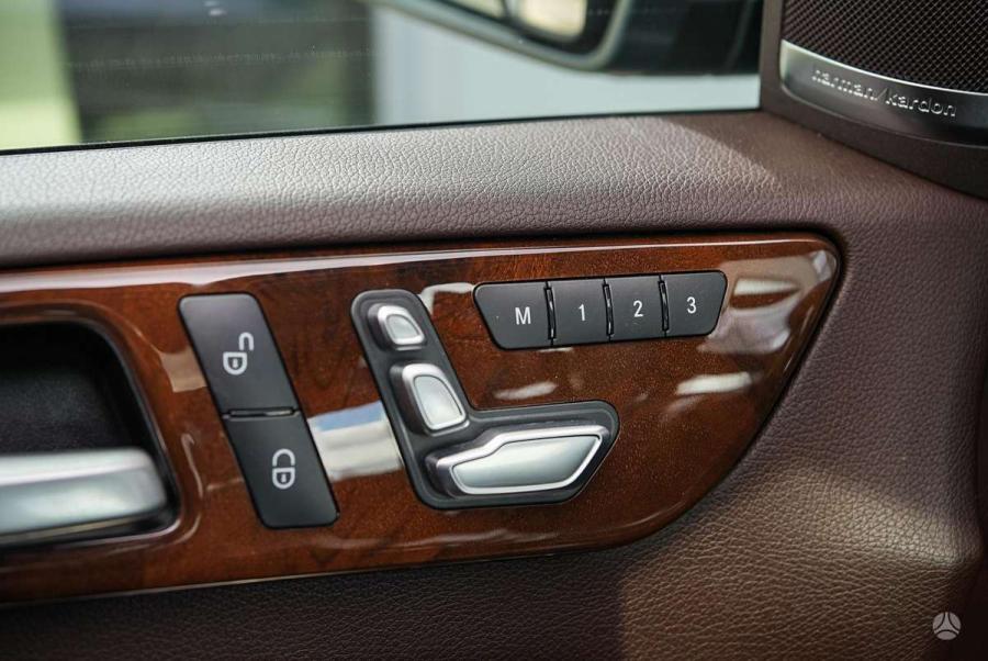 Серый Мерседес GLS 450 2017 в Каунас, объемом двигателя 3.00 л и пробегом 162 тыс. км за 28950 €, фото 33 на AUTOMOTO.COM.LV
