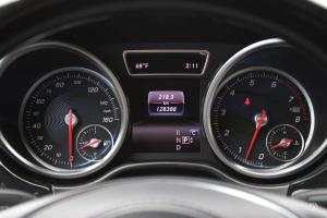 Pelēks Mercedes-Benz GLS 450 2017 Viļņa, ar dzinēja tilpumu 3.00 L un nobraukumu 128 tūkst. km par 21900 €, foto 8 vietnē AUTOMOTO.COM.LV