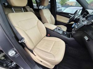 Pelēks Mercedes-Benz GLS 450 2017 Viļņa, ar dzinēja tilpumu 3.00 L un nobraukumu 128 tūkst. km par 21900 €, foto 14 vietnē AUTOMOTO.COM.LV