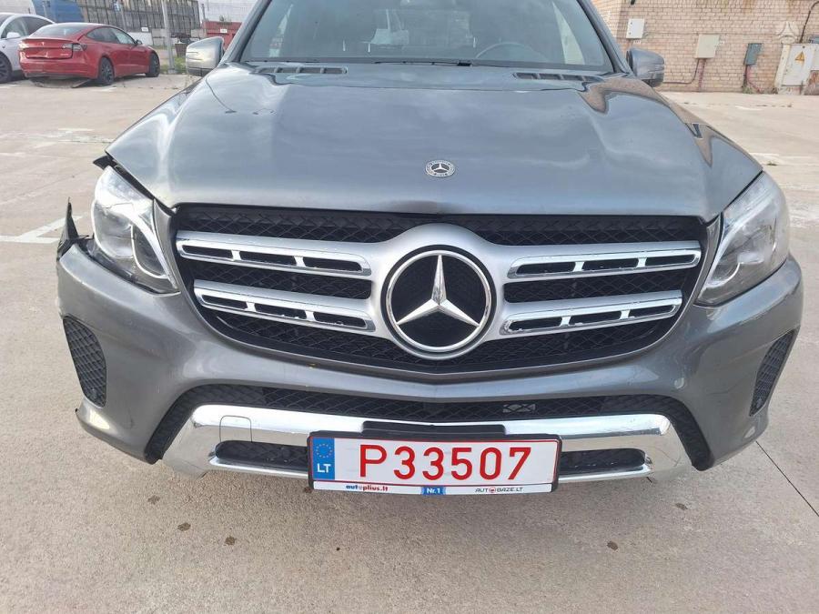 Серый Мерседес GLS 450 2019 в Шяуляй, объемом двигателя 3.00 л и пробегом 225 тыс. км за 14900 €, фото 3 на AUTOMOTO.COM.LV