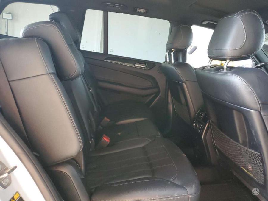 Grey Mercedes-Benz GLS 450 2019 in Vilnius, with an engine capacity of 3.00 L and mileage of 169 thousand km for 14999 €, photo 10 on AUTOMOTO.COM.LV