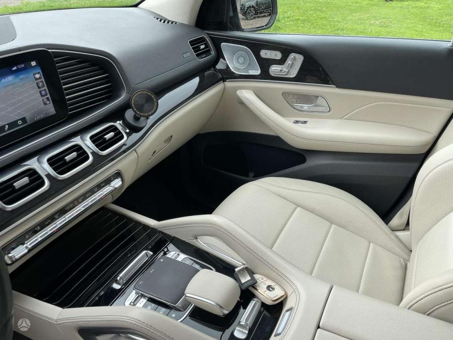 Серый Мерседес GLS 450 2020 в Каунас, объемом двигателя 3.00 л и пробегом 99 тыс. км за 63500 €, фото 12 на AUTOMOTO.COM.LV