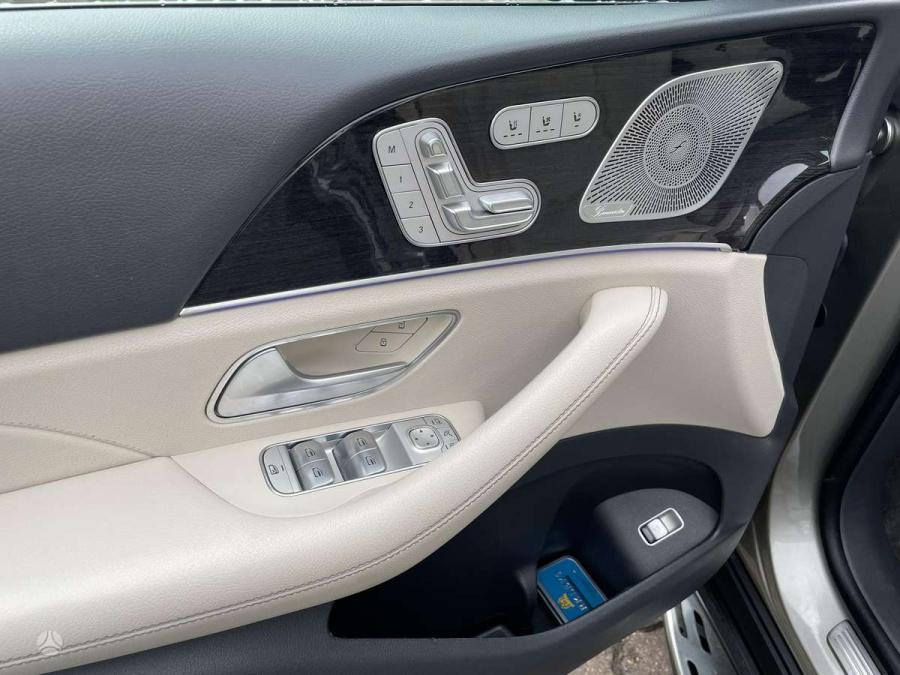 Серый Мерседес GLS 450 2020 в Каунас, объемом двигателя 3.00 л и пробегом 99 тыс. км за 63500 €, фото 15 на AUTOMOTO.COM.LV