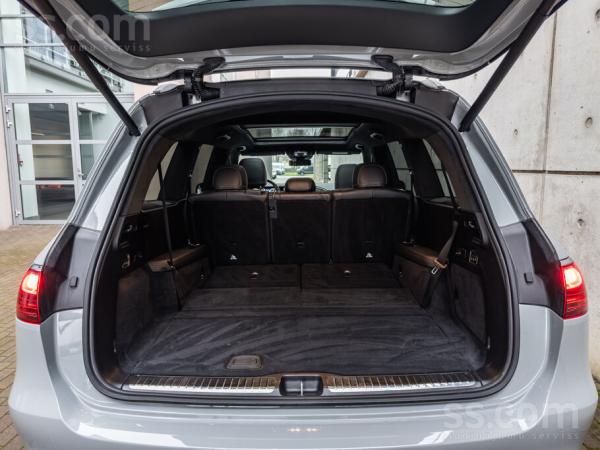 Grey Mercedes-Benz GLS 450 2023 in Riga, with an engine capacity of 3.00 L and mileage of 69 thousand km for 99900 €, photo 10 on AUTOMOTO.COM.LV