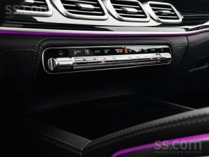 Серый Мерседес GLS 450 2023 в Рига, объемом двигателя 3.00 л и пробегом 69 тыс. км за 99900 €, фото 26 на AUTOMOTO.COM.LV