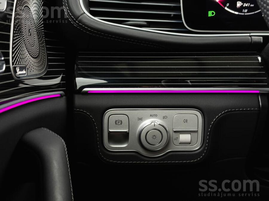 Серый Мерседес GLS 450 2023 в Рига, объемом двигателя 3.00 л и пробегом 69 тыс. км за 99900 €, фото 28 на AUTOMOTO.COM.LV
