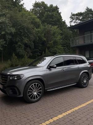 Pelēks Mercedes-Benz GLS 450 2024 Kauņa, ar dzinēja tilpumu 3.00 L un nobraukumu 65 tūkst. km par 109000 €, foto 3 vietnē AUTOMOTO.COM.LV