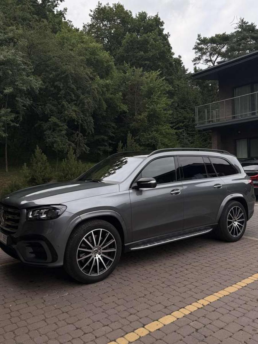 Pelēks Mercedes-Benz GLS 450 2024 Kauņa, ar dzinēja tilpumu 3.00 L un nobraukumu 65 tūkst. km par 109000 €, foto 3 vietnē AUTOMOTO.COM.LV