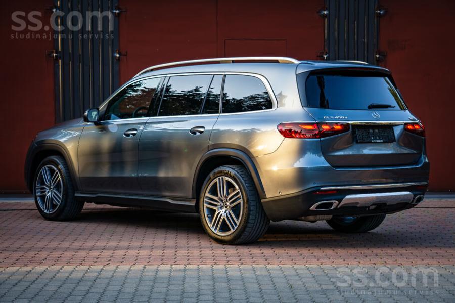 Pelēks Mercedes-Benz GLS 450 2024 Daugavpils, ar dzinēja tilpumu 3.00 L un nobraukumu 8 tūkst. km par 104888 €, foto 4 vietnē AUTOMOTO.COM.LV