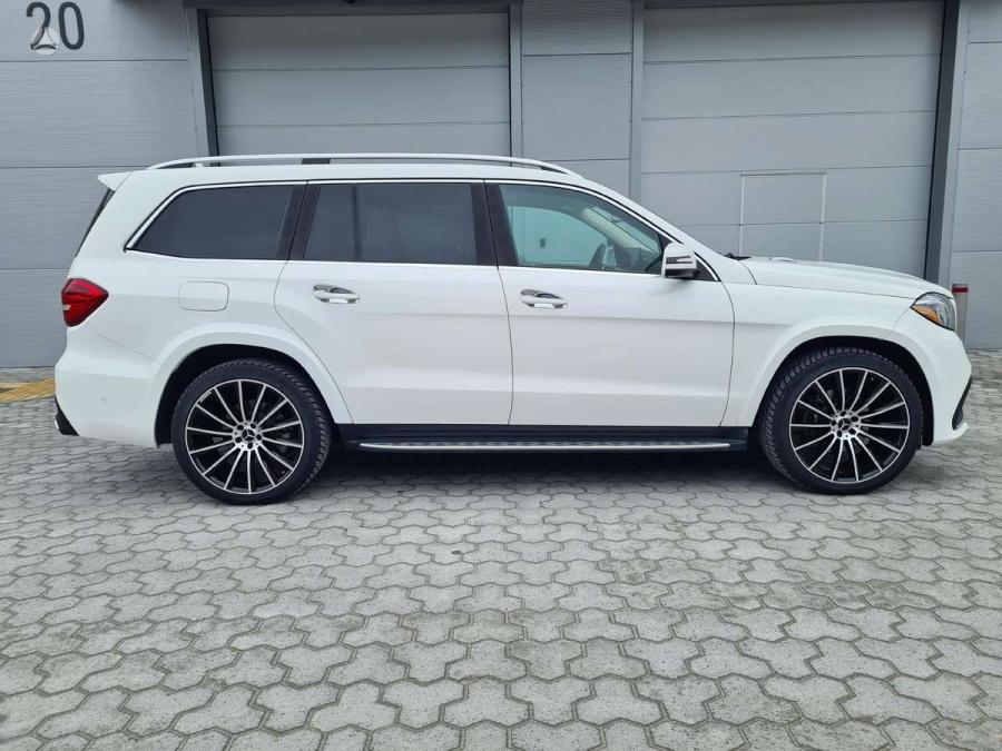 White Mercedes-Benz GLS 450 2017 in Vilnius, with an engine capacity of 3.00 L and mileage of 97 thousand km for 32500 €, photo 7 on AUTOMOTO.COM.LV