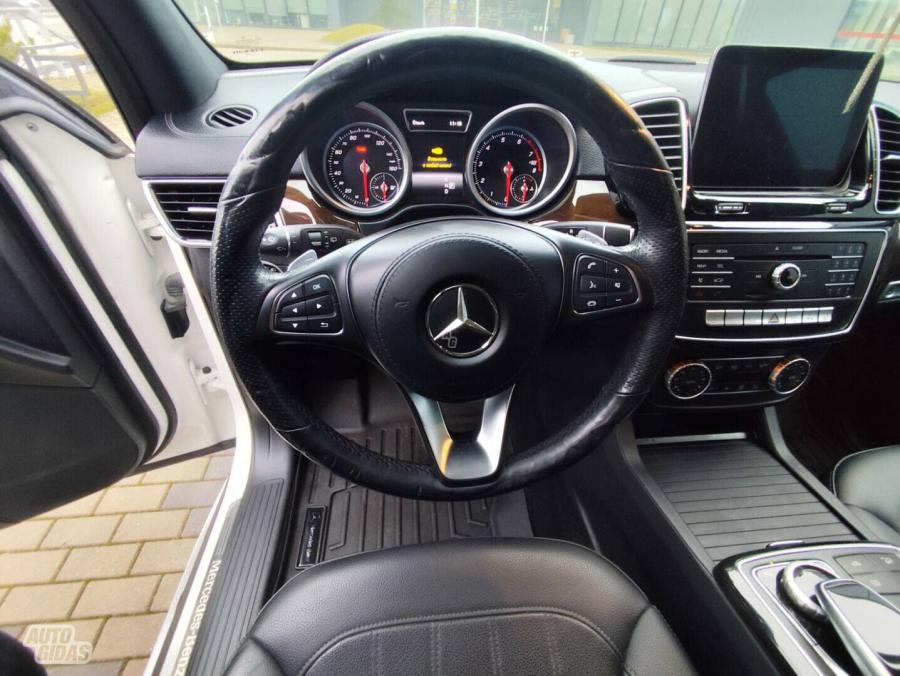 Balts Mercedes-Benz GLS 450 2017 Šauļi, ar dzinēja tilpumu 3.00 L un nobraukumu 109 tūkst. km par 27700 €, foto 10 vietnē AUTOMOTO.COM.LV