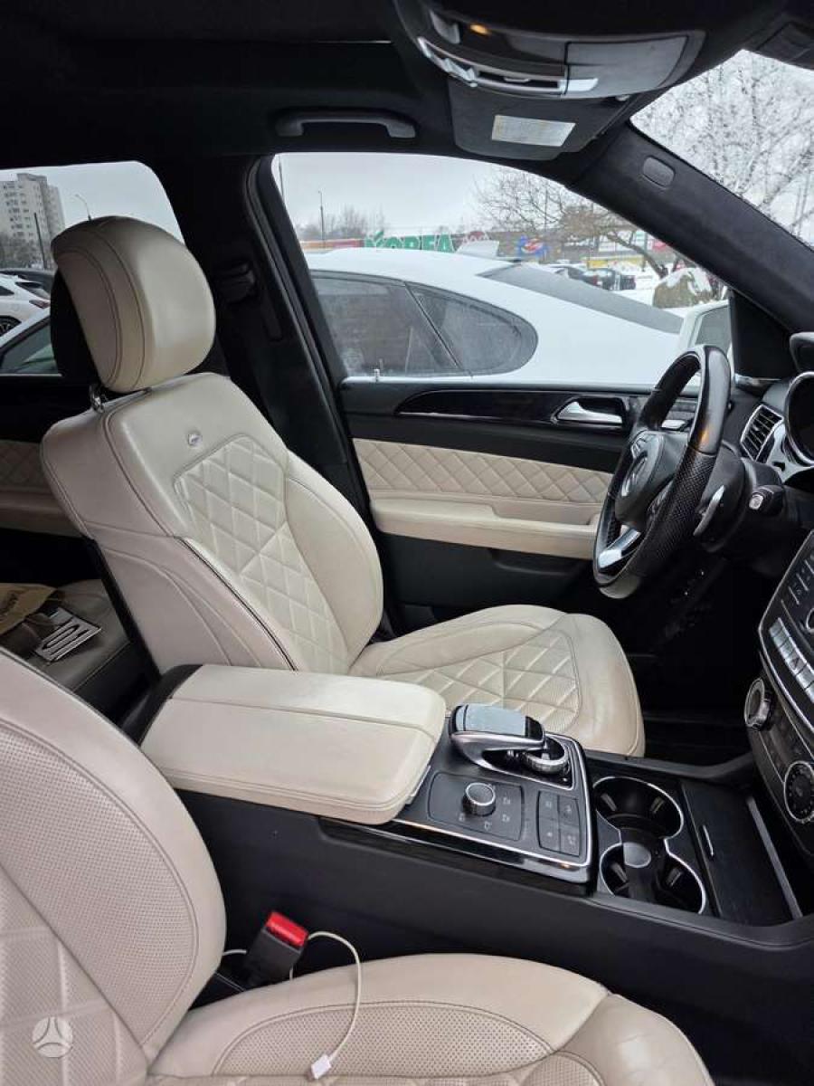 Balts Mercedes-Benz GLS 450 2017 Kauņa, ar dzinēja tilpumu 3.00 L un nobraukumu 90 tūkst. km par 29999 €, foto 4 vietnē AUTOMOTO.COM.LV