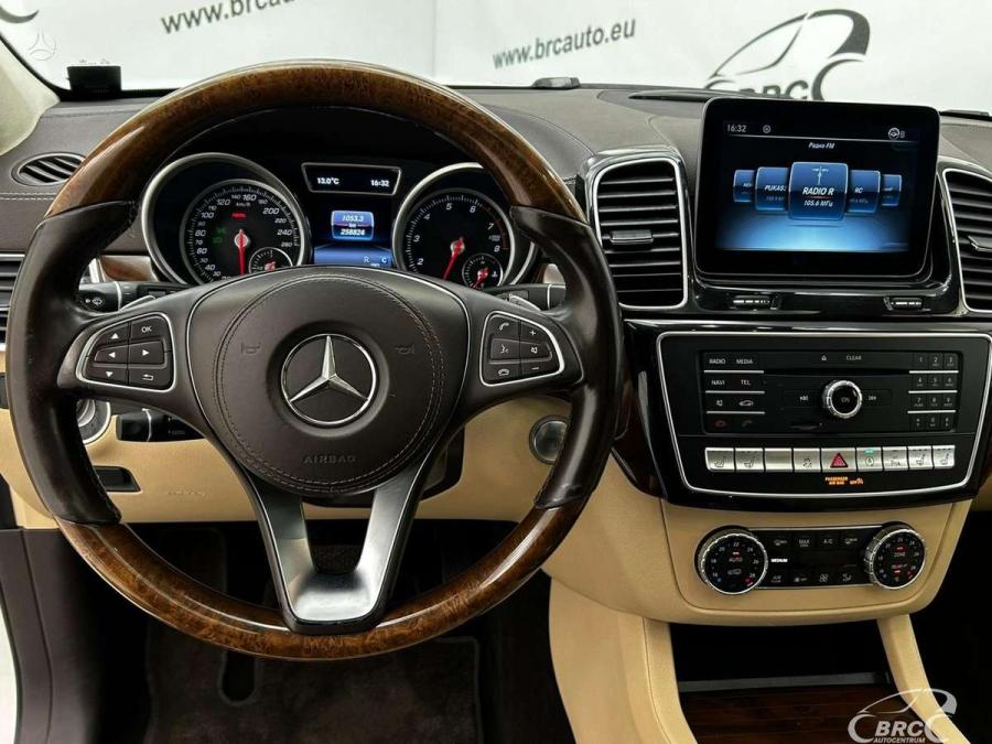 White Mercedes-Benz GLS 450 2017 in Vilnius, with an engine capacity of 2.99 L and mileage of 259 thousand km for 21500 €, photo 15 on AUTOMOTO.COM.LV