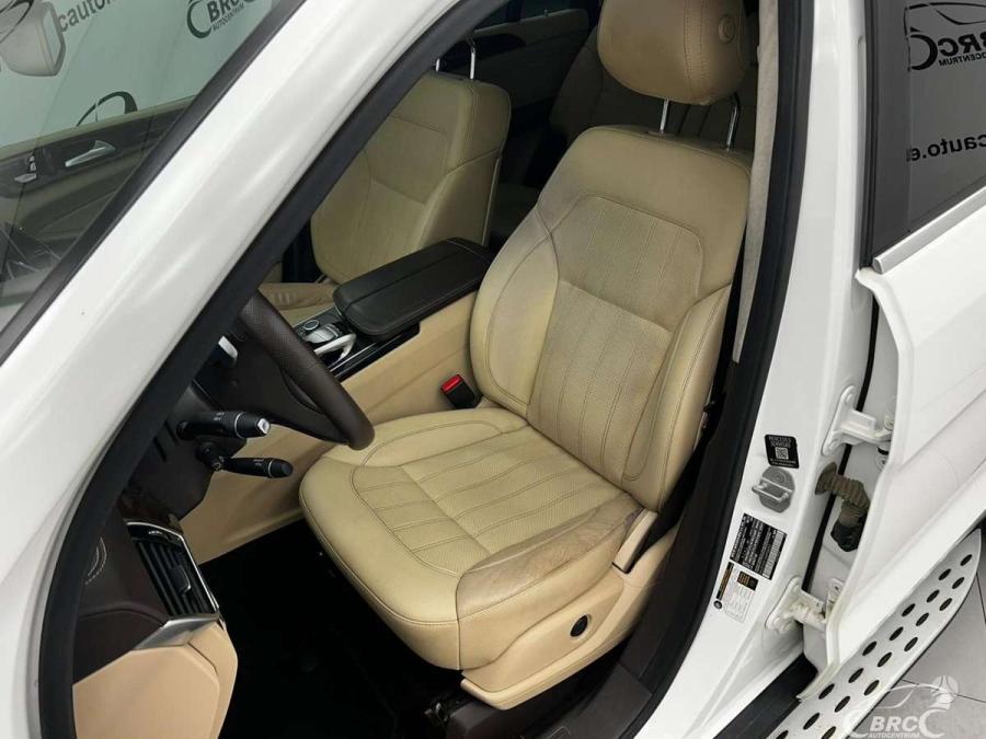 Белый Мерседес GLS 450 2017 в Вильнюс, объемом двигателя 3.00 л и пробегом 144 тыс. км за 23900 €, фото 7 на AUTOMOTO.COM.LV