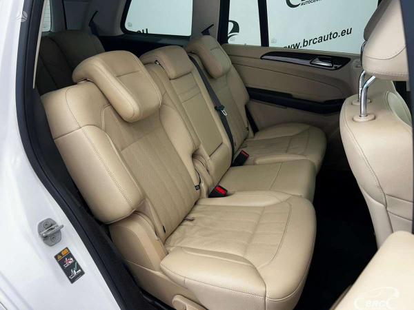 Balts Mercedes-Benz GLS 450 2017 Viļņa, ar dzinēja tilpumu 3.00 L un nobraukumu 144 tūkst. km par 23900 €, foto 10 vietnē AUTOMOTO.COM.LV