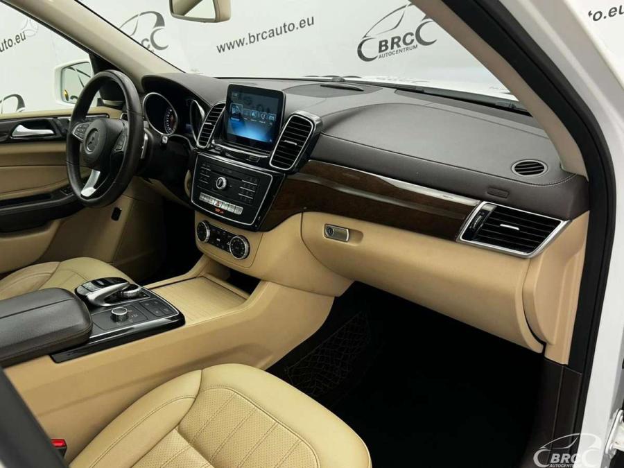 Белый Мерседес GLS 450 2017 в Вильнюс, объемом двигателя 3.00 л и пробегом 144 тыс. км за 23900 €, фото 12 на AUTOMOTO.COM.LV