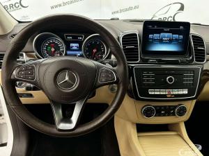 Белый Мерседес GLS 450 2017 в Вильнюс, объемом двигателя 3.00 л и пробегом 144 тыс. км за 23900 €, фото 19 на AUTOMOTO.COM.LV