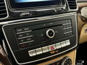 Белый Мерседес GLS 450 2017 в Вильнюс, объемом двигателя 3.00 л и пробегом 144 тыс. км за 23900 €, фото 22 на AUTOMOTO.COM.LV