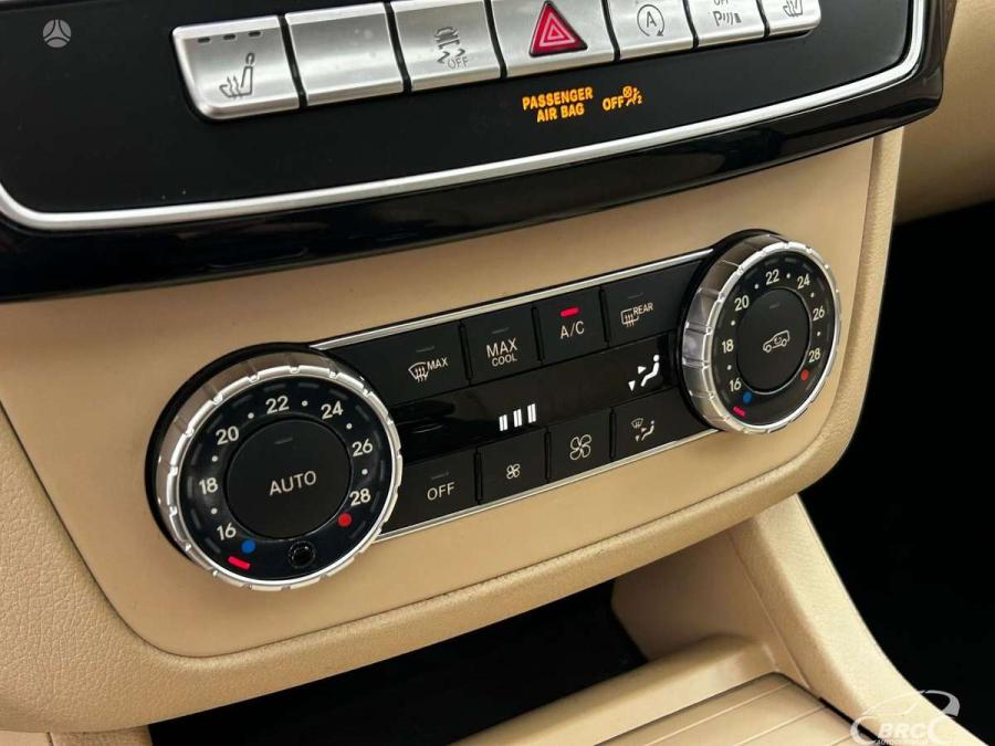Белый Мерседес GLS 450 2017 в Вильнюс, объемом двигателя 3.00 л и пробегом 144 тыс. км за 23900 €, фото 23 на AUTOMOTO.COM.LV