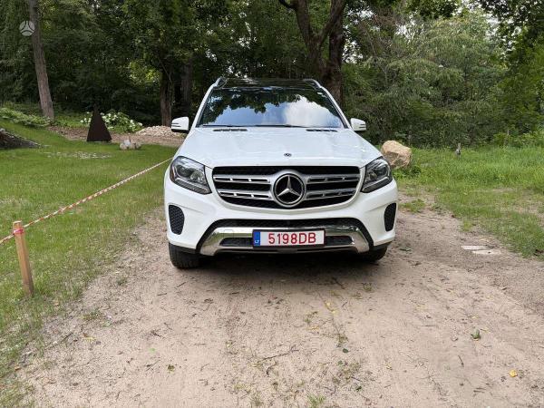 Белый Мерседес GLS 450 2017 в Вильнюс, объемом двигателя 3.00 л и пробегом 217 тыс. км за 17500 €, фото 5 на AUTOMOTO.COM.LV