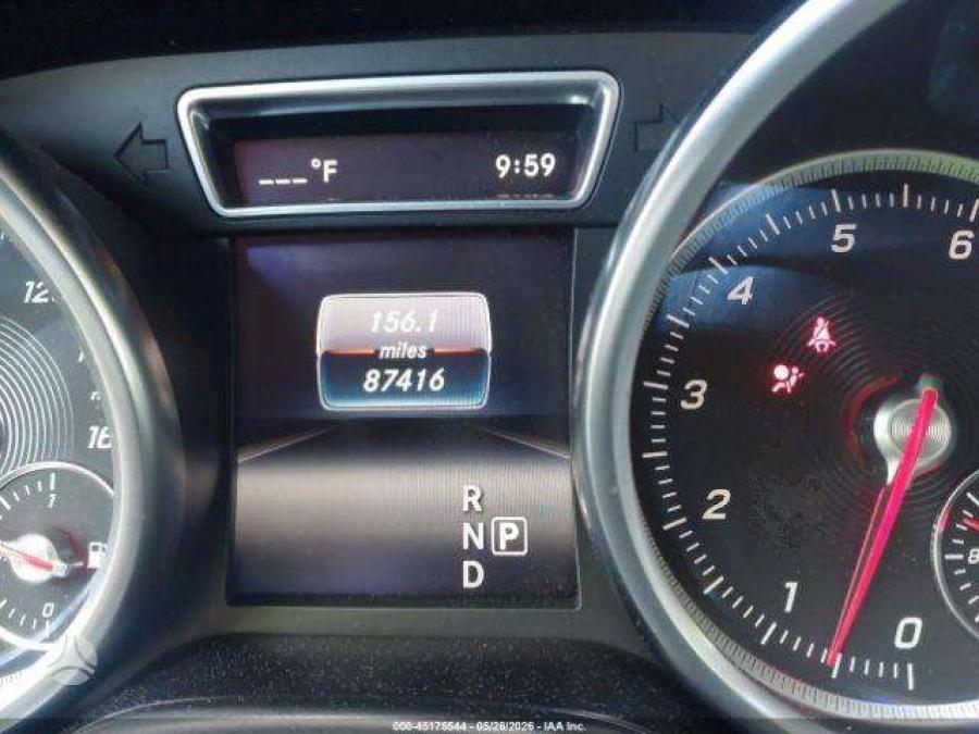 Белый Мерседес GLS 450 2017 в Шяуляй, объемом двигателя 3.00 л и пробегом 140 тыс. км за 13500 €, фото 24 на AUTOMOTO.COM.LV