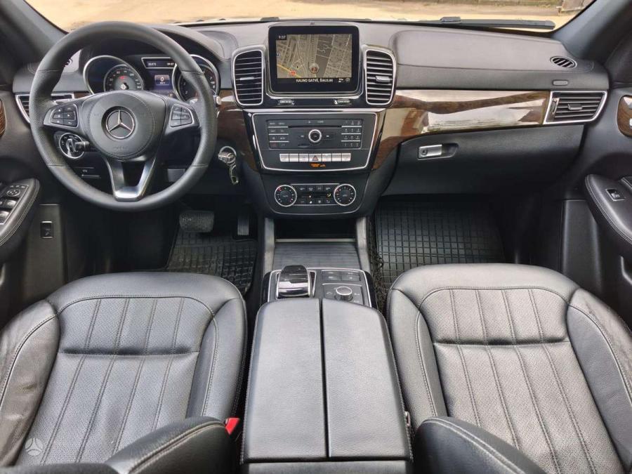Белый Мерседес GLS 450 2017 в Шяуляй, объемом двигателя 3.00 л и пробегом 209 тыс. км за 19900 €, фото 10 на AUTOMOTO.COM.LV