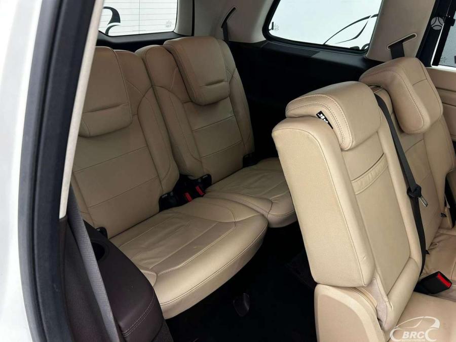 Balts Mercedes-Benz GLS 450 2017 Viļņa, ar dzinēja tilpumu 2.99 L un nobraukumu 259 tūkst. km par 16700 €, foto 12 vietnē AUTOMOTO.COM.LV