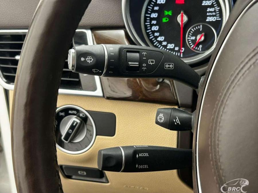 Белый Мерседес GLS 450 2017 в Вильнюс, объемом двигателя 3.00 л и пробегом 144 тыс. км за 21900 €, фото 20 на AUTOMOTO.COM.LV